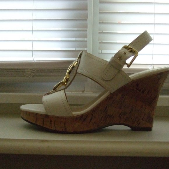 FIONI Clothing | Shoes | Very Cute Wedge Shoes By Fioni Size 8 | Poshmark